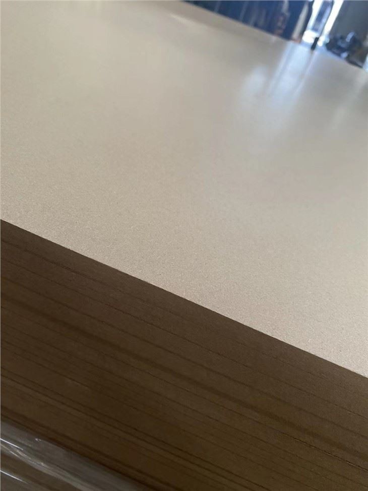 Trung Quốc Tùy chỉnh kích thước lớn Nhà sản xuất ván MDF trơn, Nhà máy ...